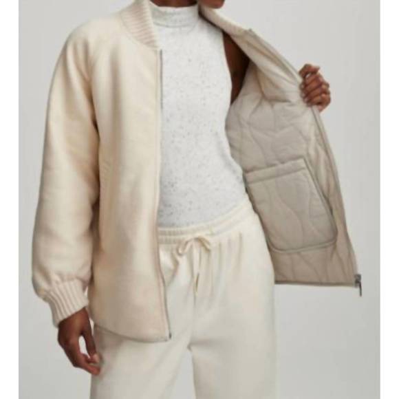 Varley | Jackets & Coats | New Varley Reno Reversible Quilt Jacket In ...